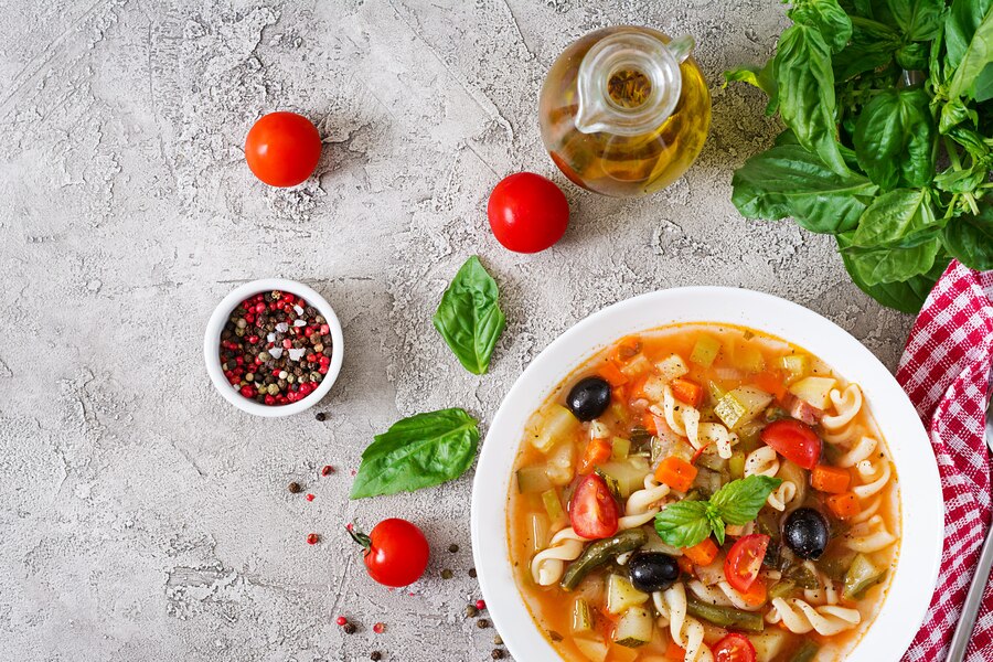 Recette De Minestrone : Un Potage épais à Base De Légumes Italien