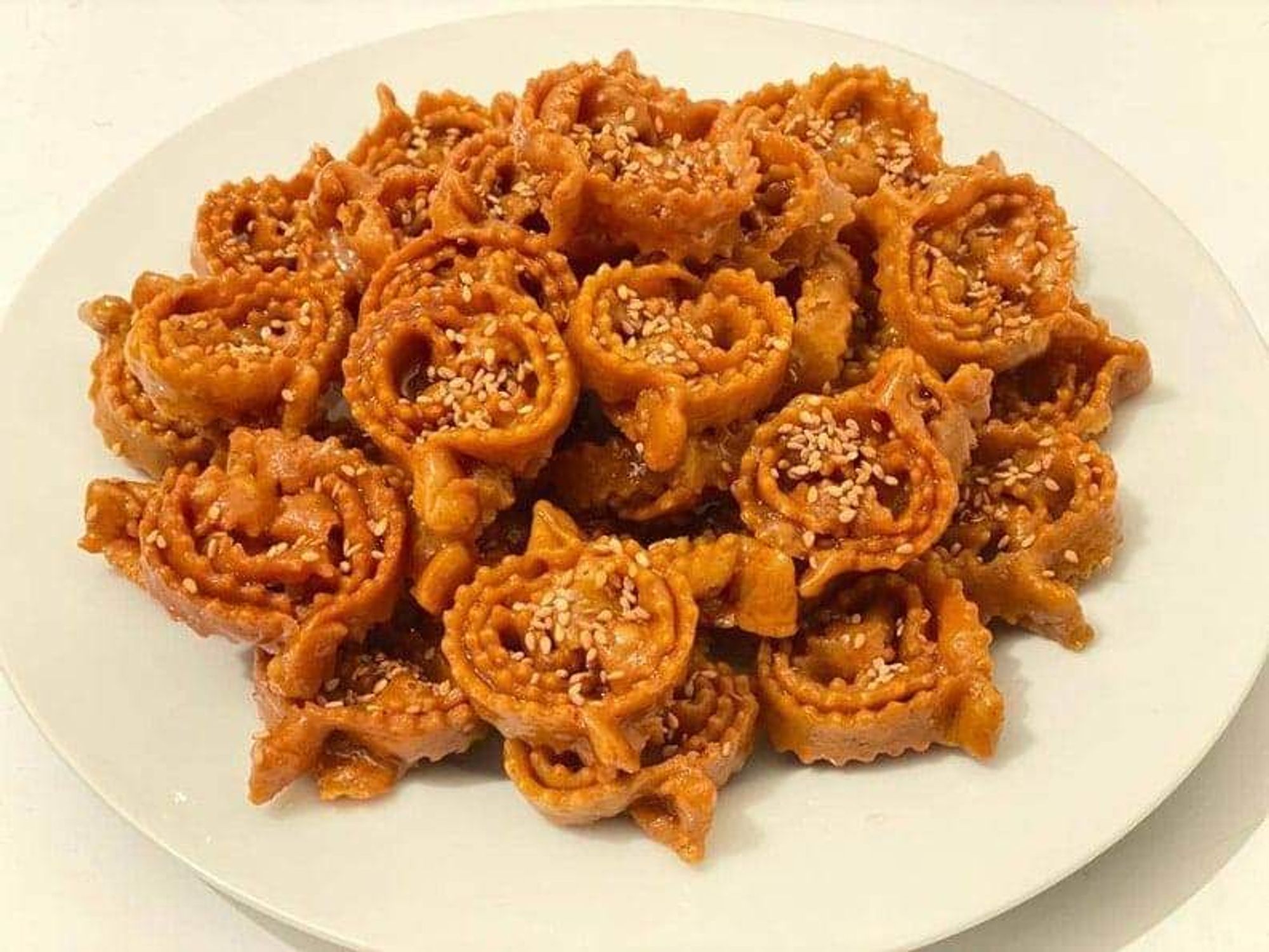 Griouech - Pâtisserie Traditionnelle Algérienne Croustillante Et Sucrée